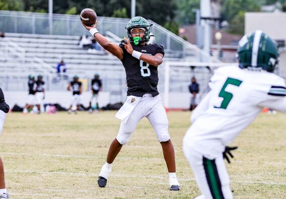Taylor Lee of Oxnard Pacifica has 19 TD passes in last 3 games - Los ...