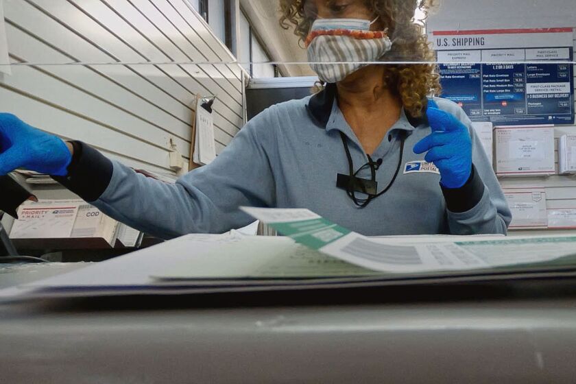 Louis DeJoy's USPS changes brought operational chaos, delays - Los ...