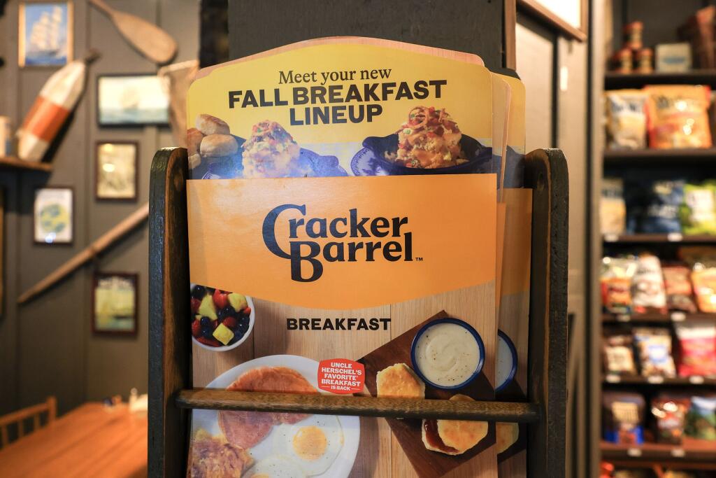 Cracker Barrel’s sales took a hit before it went back to old logo - Los ...