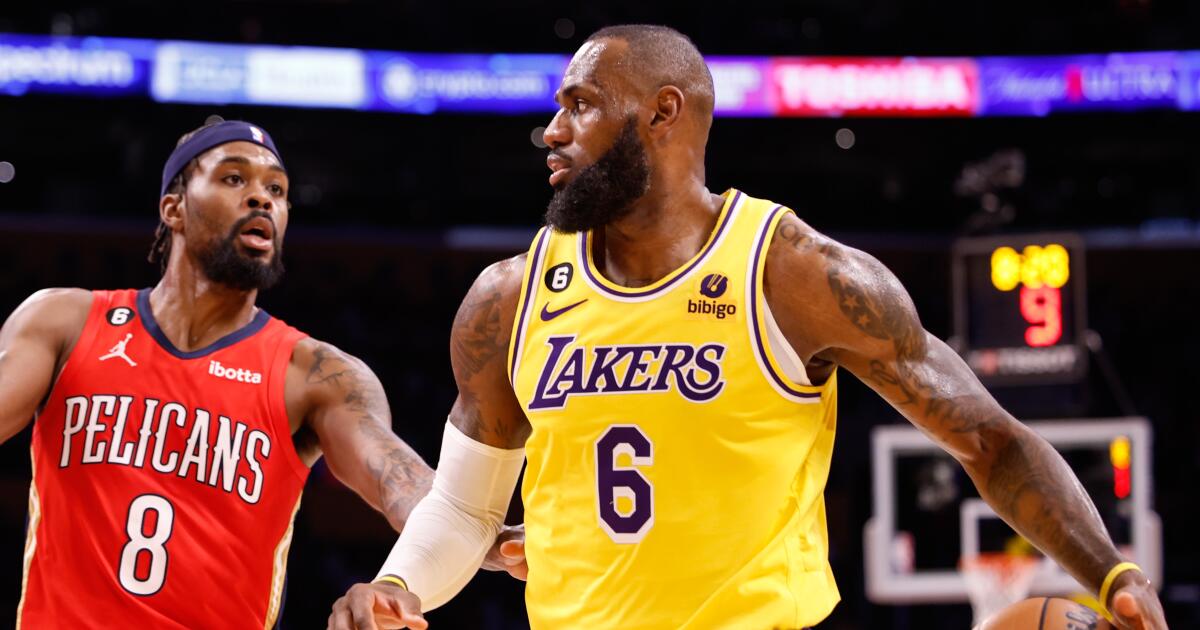 LeBron James' simple message for playoffs: 'Go out and hoop' - Los ...