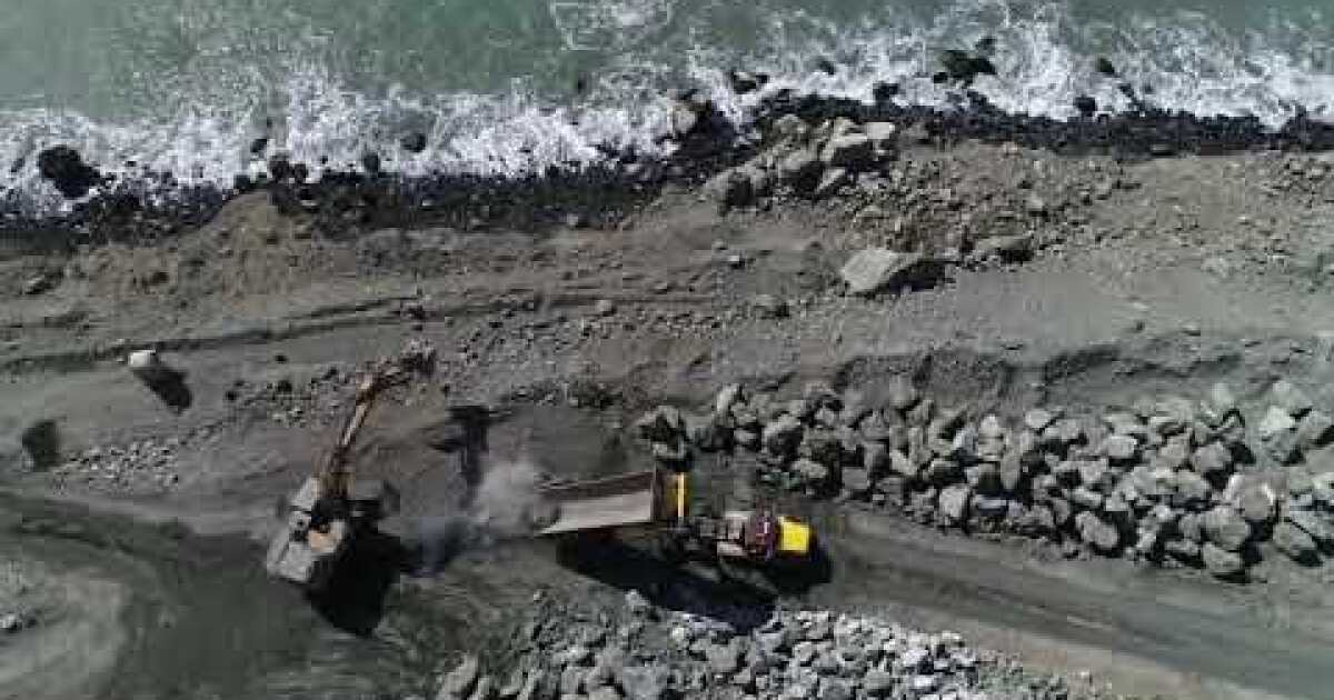 On unstable ground - Los Angeles Times