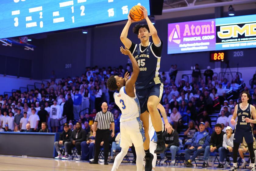 Former Clipper Marcus Morris Sr. arrested on fraud charge - Los Angeles Times