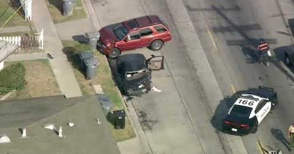Man fatally shot by South Gate police following pursuit and crash - Los ...