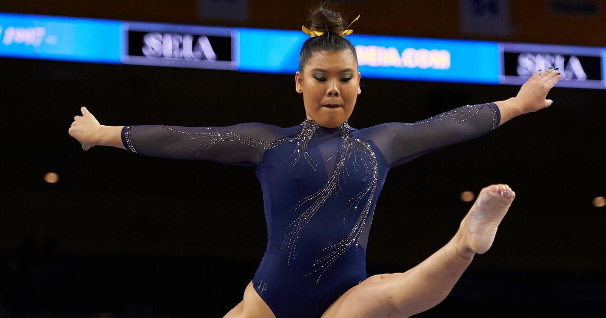 Grace Glenn makes NCAA gymnastics history for UCLA - Los Angeles Times