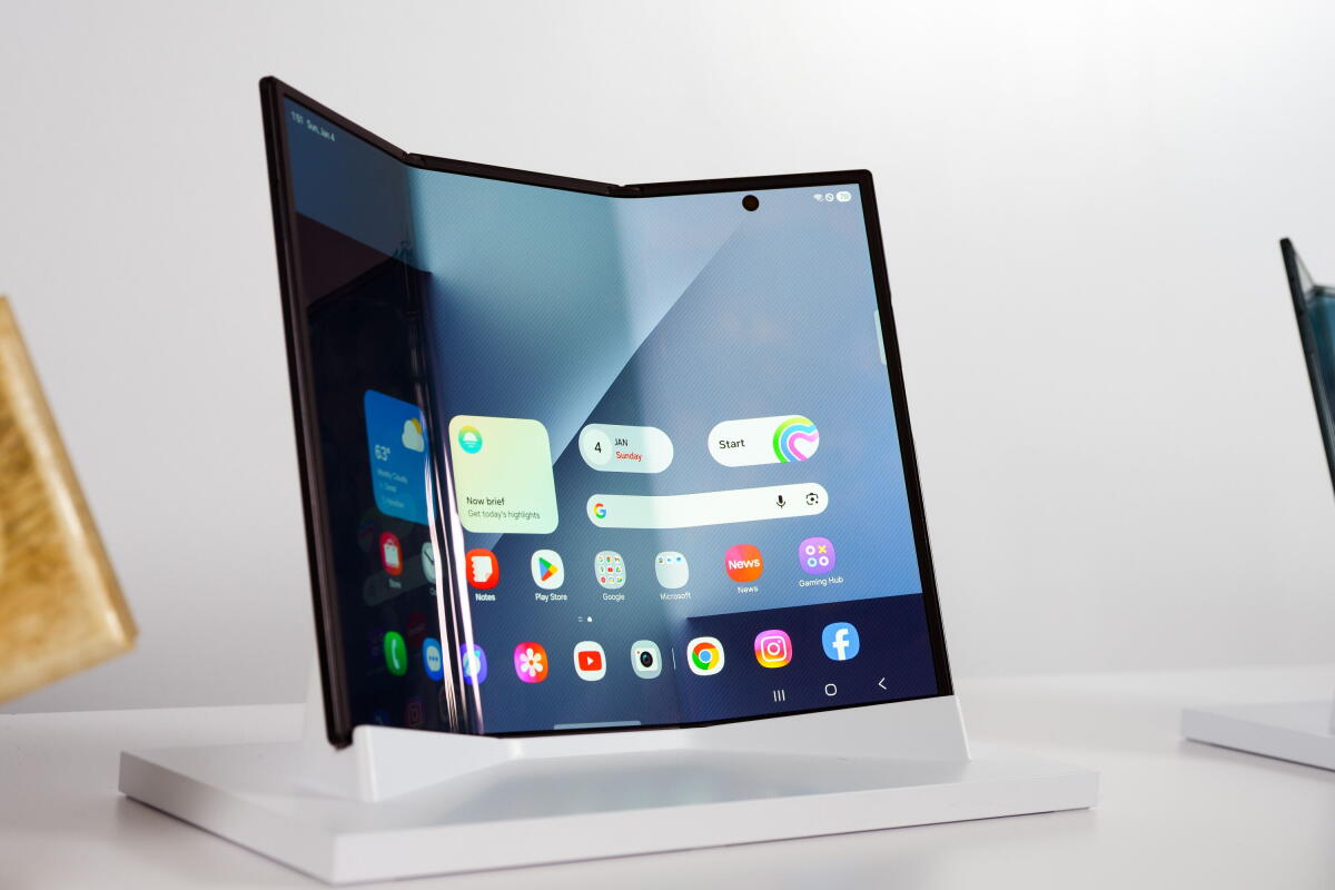 Samsung’s TriFold phone will cost $2,899 in the U.S. and launch this ...
