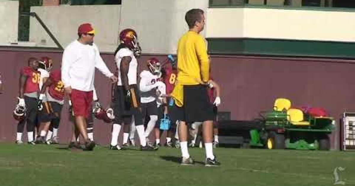 USC cornerback Josh Shaw returns to practice [Video] - Los Angeles Times