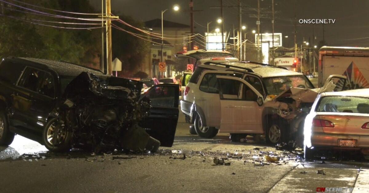 Baby dies, twin and sibling are hurt in crash; mom suspected of DUI ...