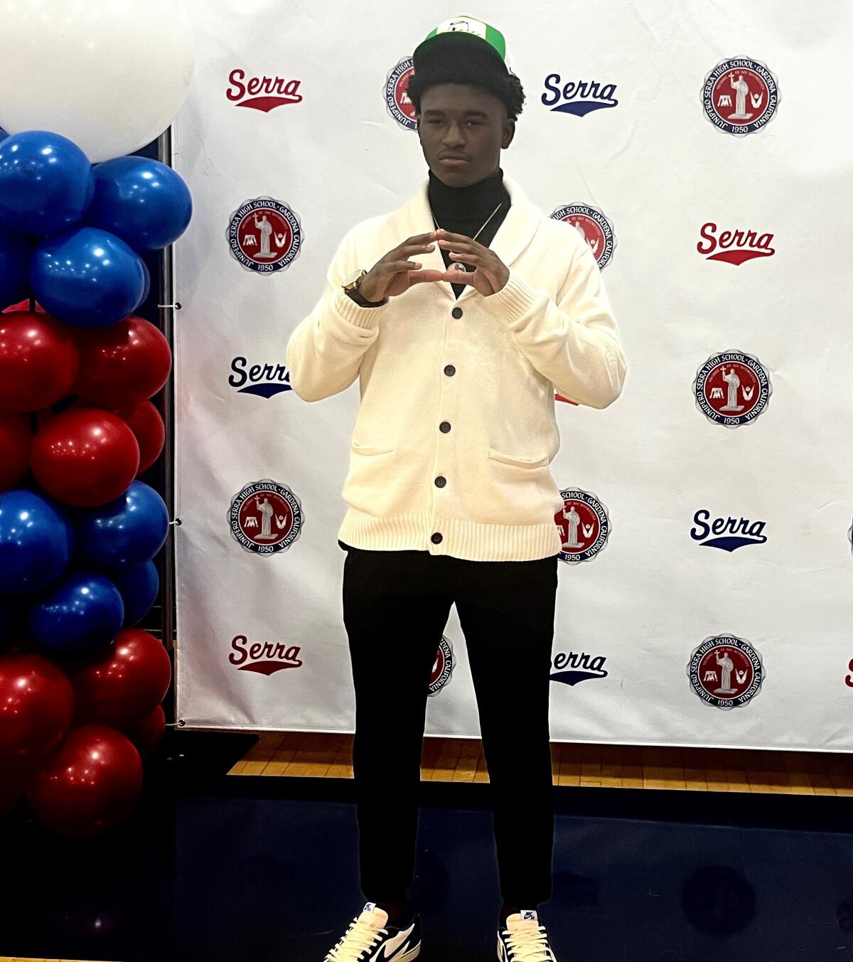 Gardena Serra's Rodrick Pleasant commits to Oregon - Los Angeles Times