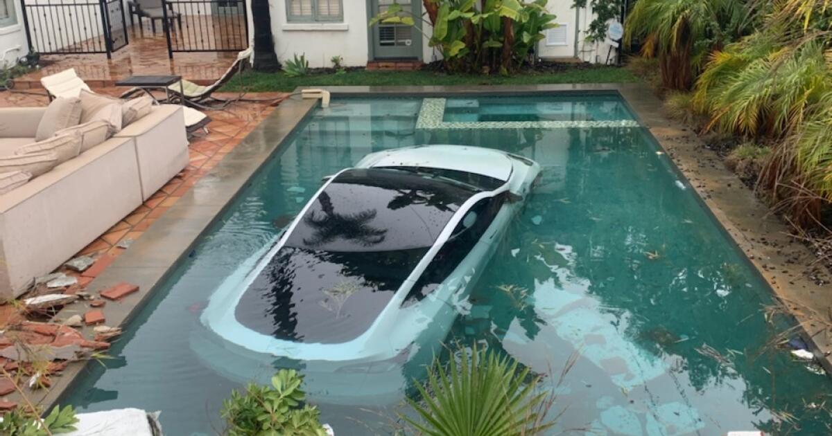 4-year-old, 2 adults rescued after Tesla plunges into pool - Los ...