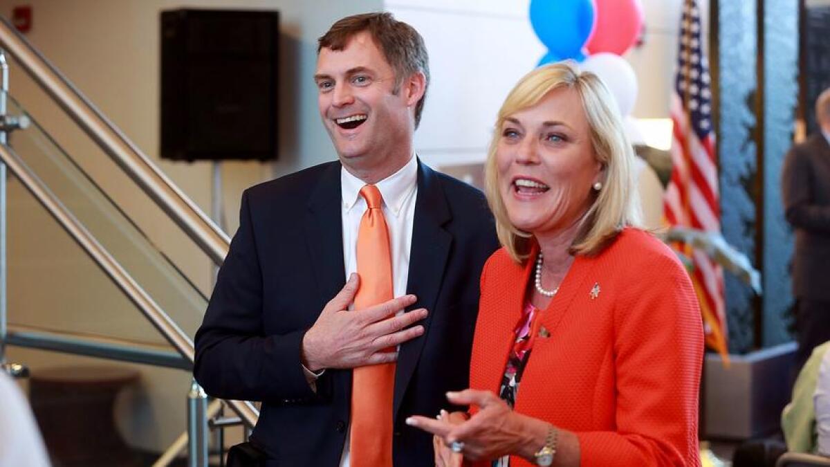 Election Day 2016 updates: Trump defeats Clinton to become next ...