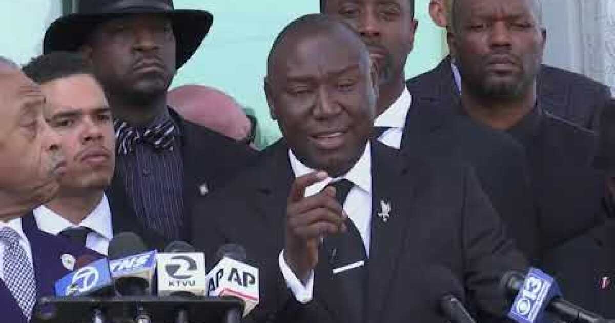Hundreds attend Stephon Clark's funeral in Sacramento - Los Angeles Times