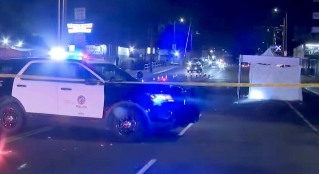 Lapd Searching For Two Drivers Behind Fatal Northridge Hit And Run
