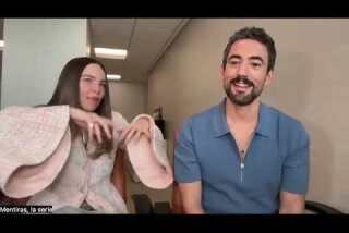 Belinda y Luis Gerardo Méndez se entregan a la nostalgia en la versión televisiva de "Mentiras"