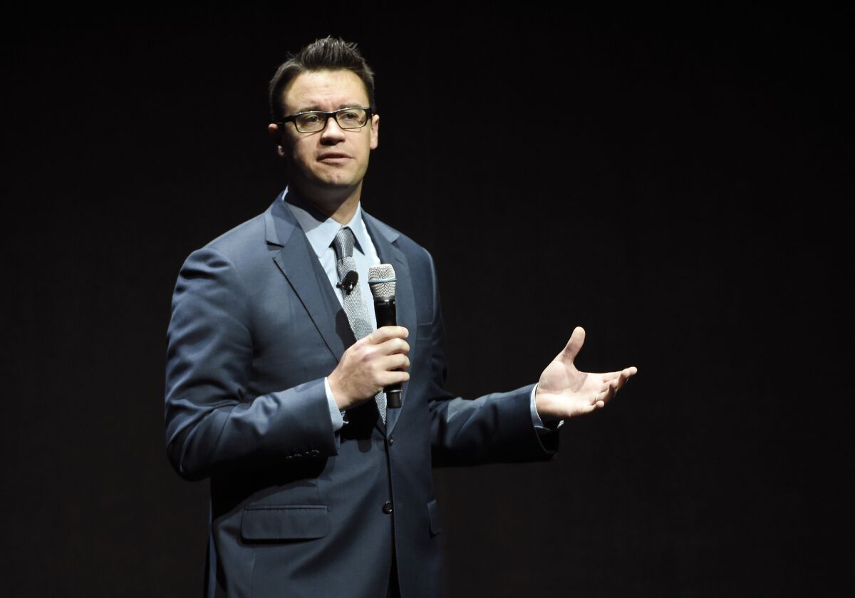 Disney's Dave Hollis dies at 47; Rachel Hollis in mourning - Los ...