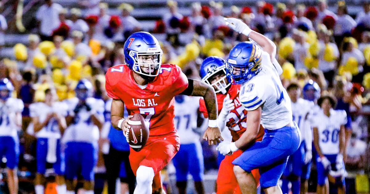 10 teams picked for Southern Section Division 1 football playoffs - Los ...