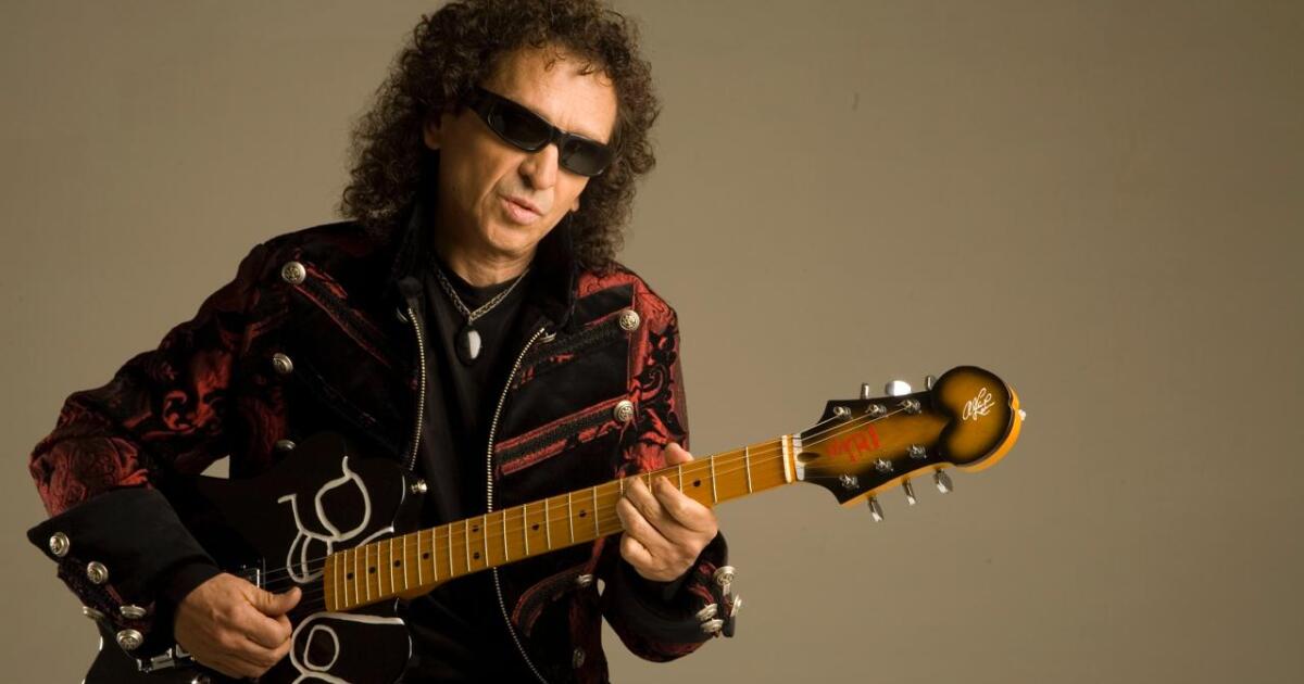 Álex Lora debuta hoy en el escenario de la Fiesta Broadway, donde será ...