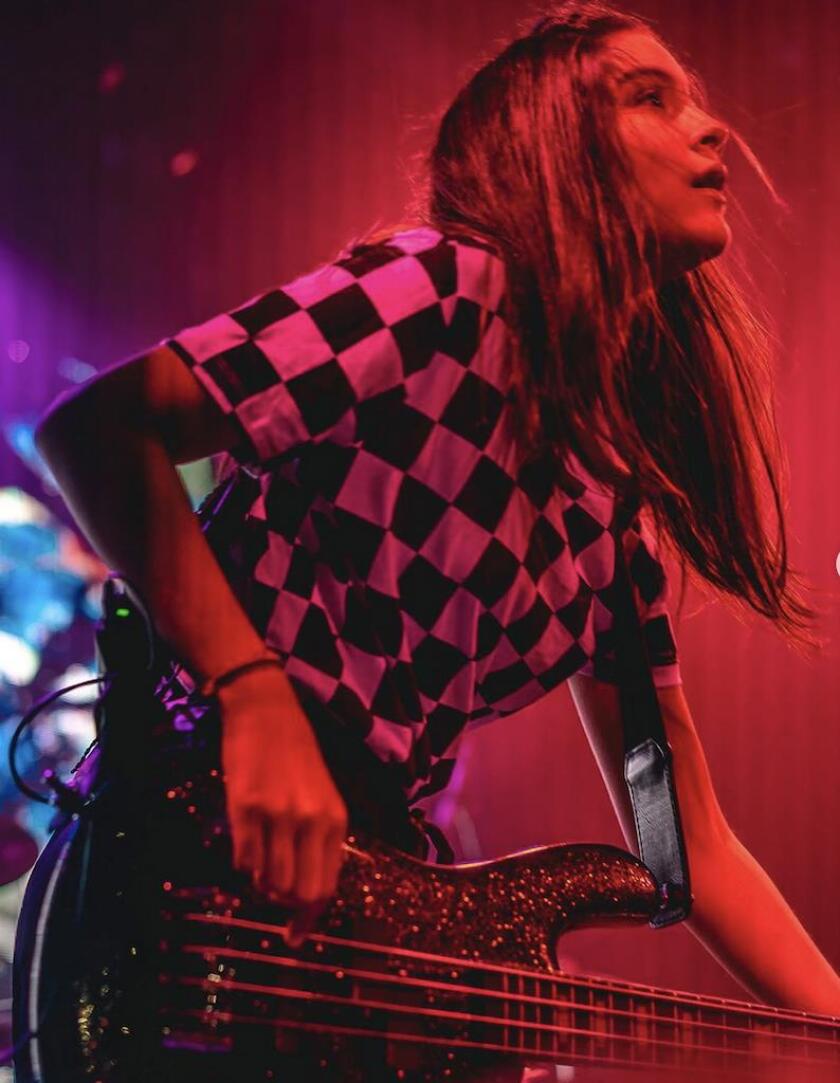 La banda juvenil 'The Warning' está lista para el despegue - Los ...