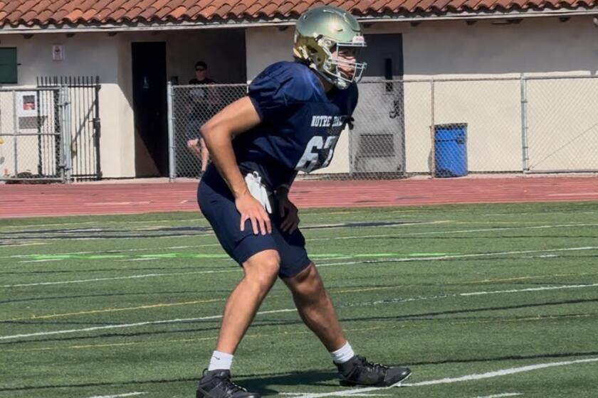 It's official: The Clippers sign Bradley Beal - Los Angeles Times