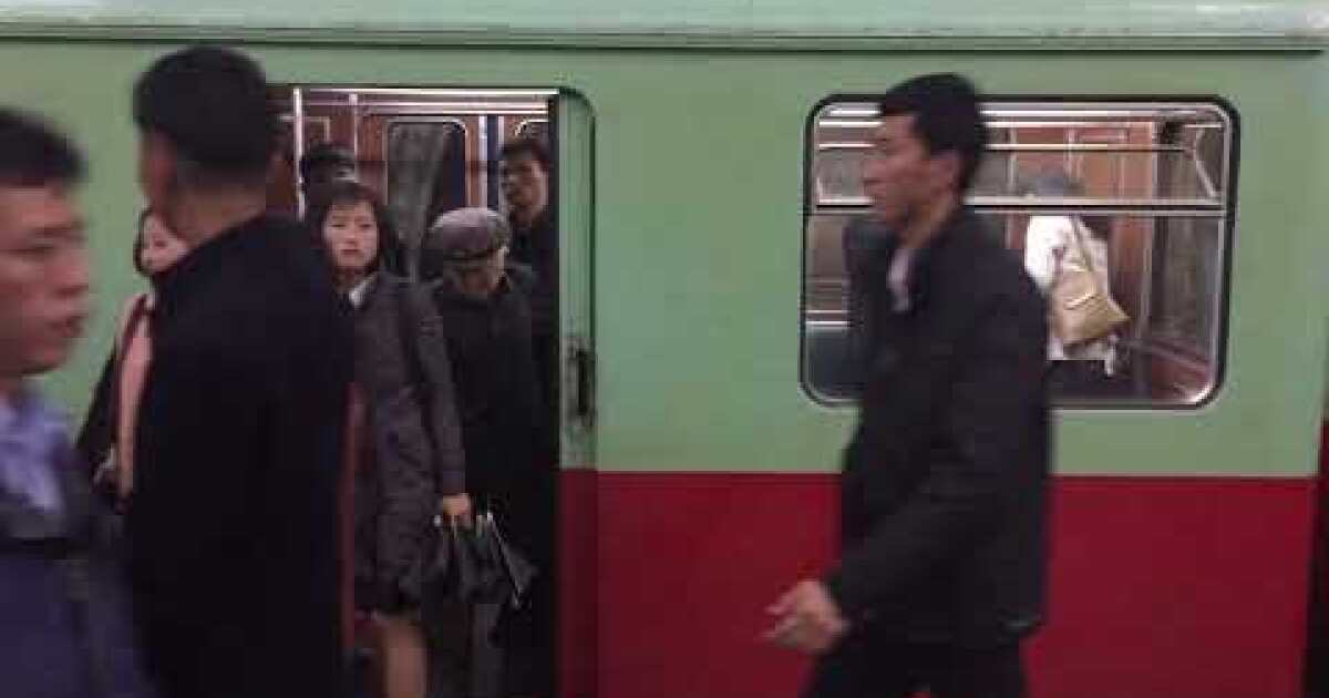 Fashion on the Pyongyang metro - Los Angeles Times