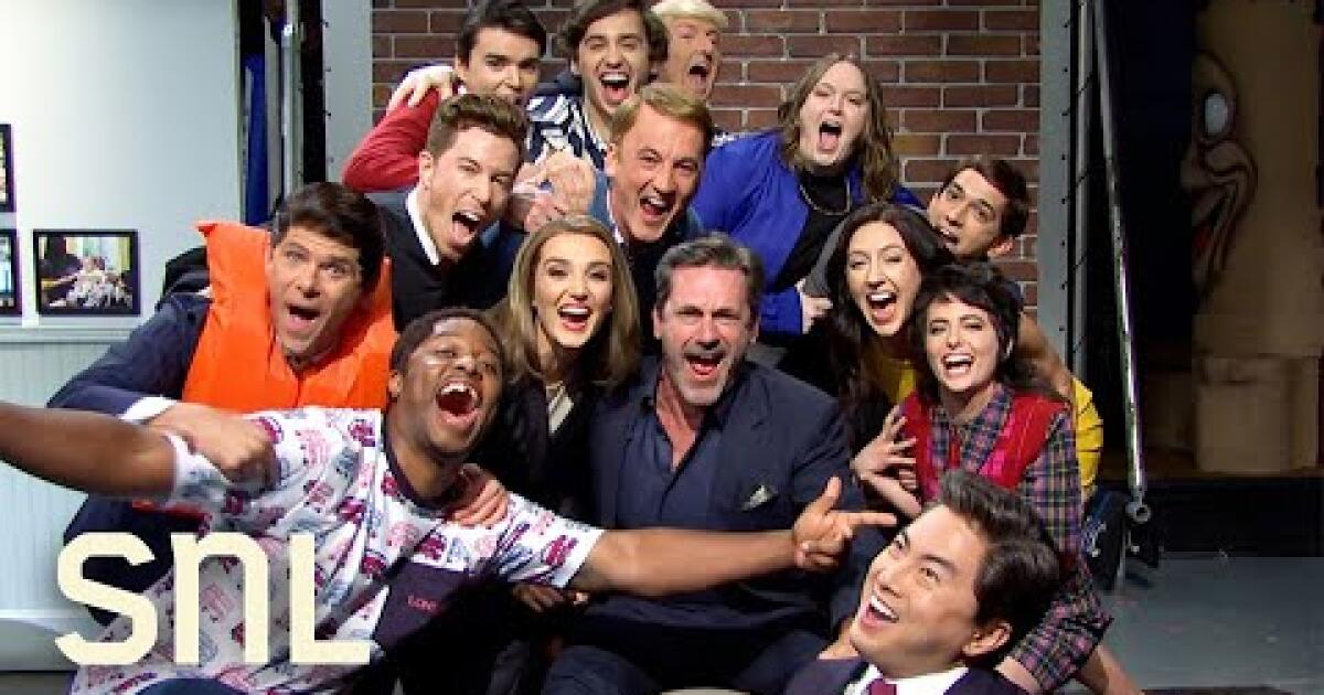 ManningCast Cold Open - SNL - Los Angeles Times