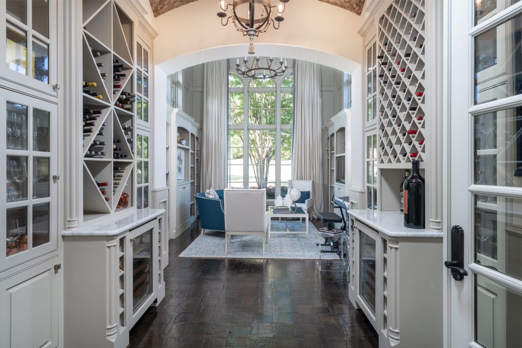 Hot Property: Cowboys legend Jason Witten lists Texas mansion - Los ...