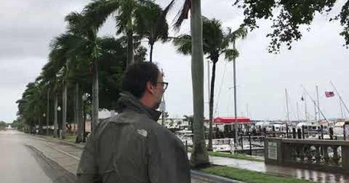 Times reporter Evan Halper reports from Ft. Myers - Los Angeles Times