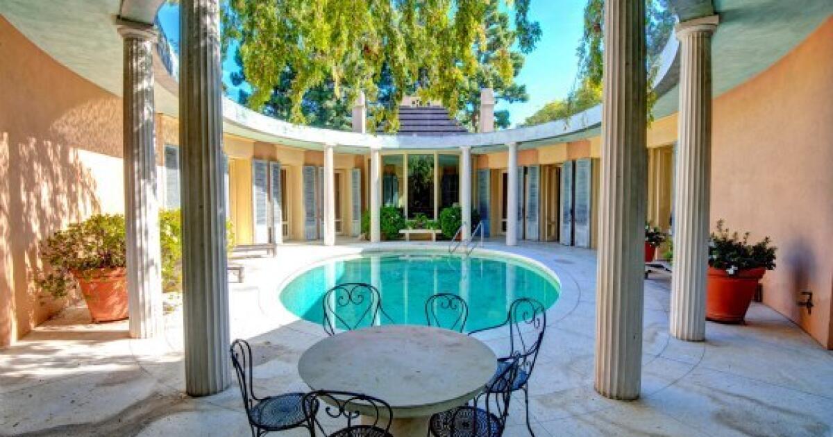 Home of late talent agent Sue Mengers is on the market at $4.995 ...